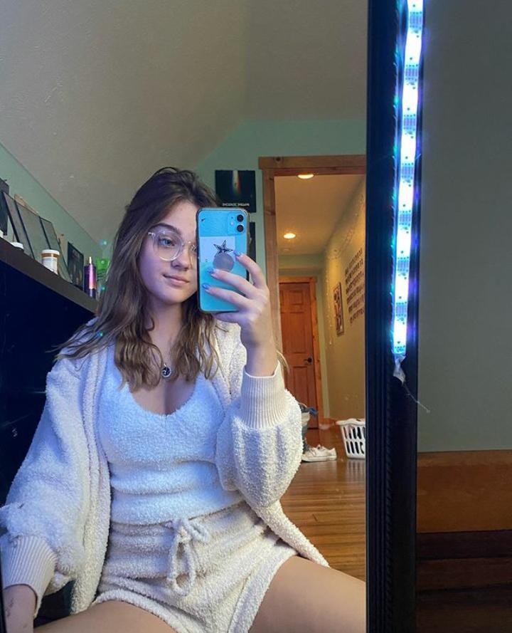 Madeline Scarvelli | Scrolller