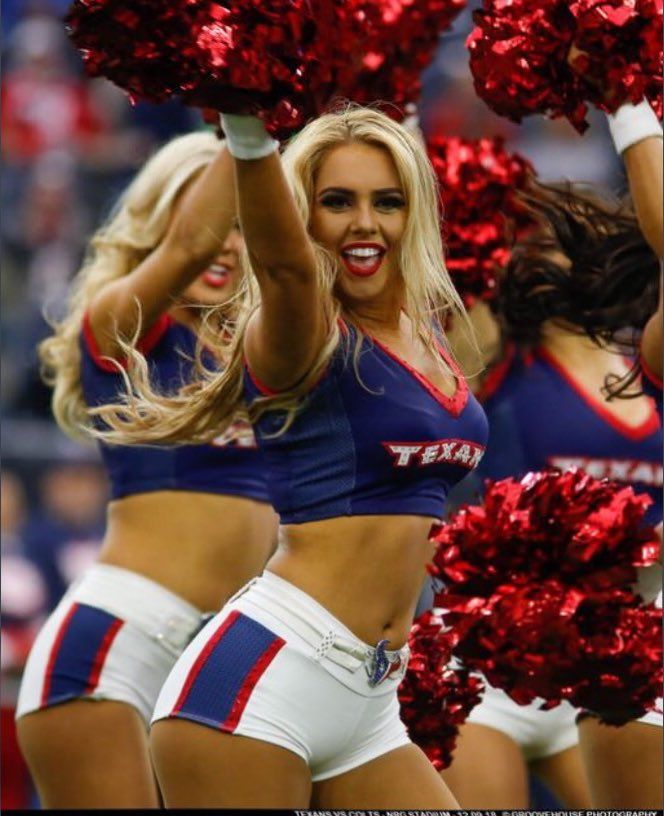 Magnificent Mallory | Scrolller