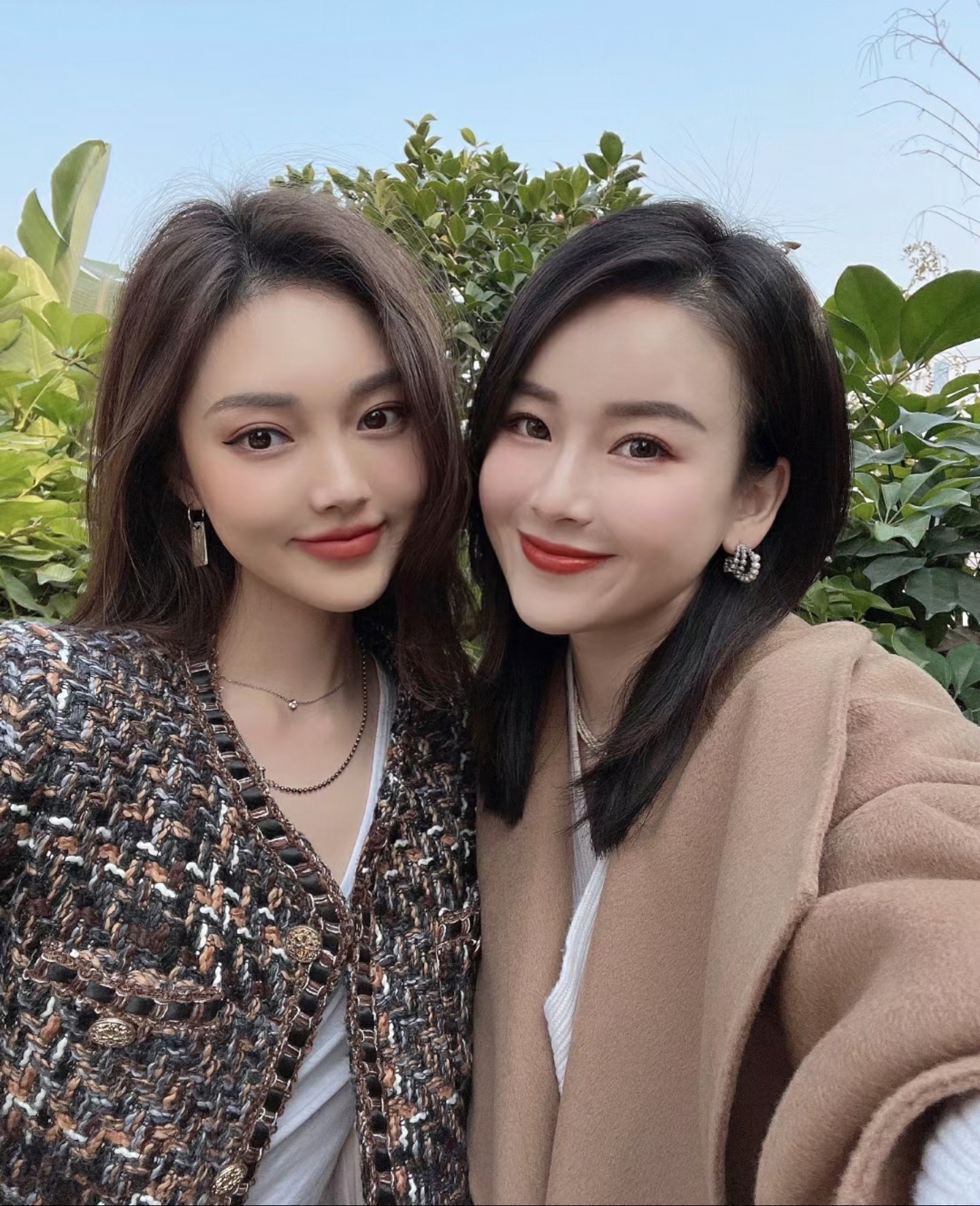 Mainland chinese | Scrolller