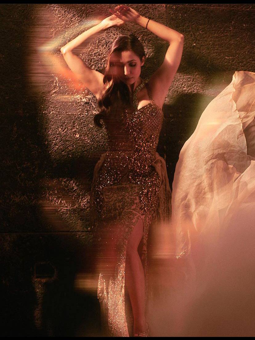 Malaika Arora Scrolller
