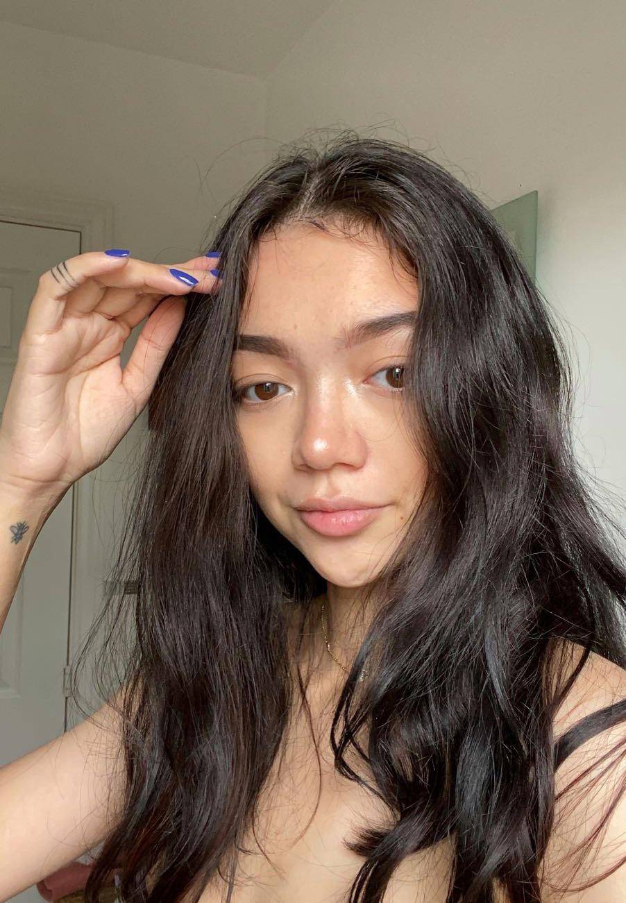 Malaysian Chinese British 💕 Scrolller