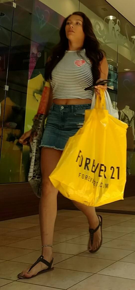 Mall cutie | Scrolller