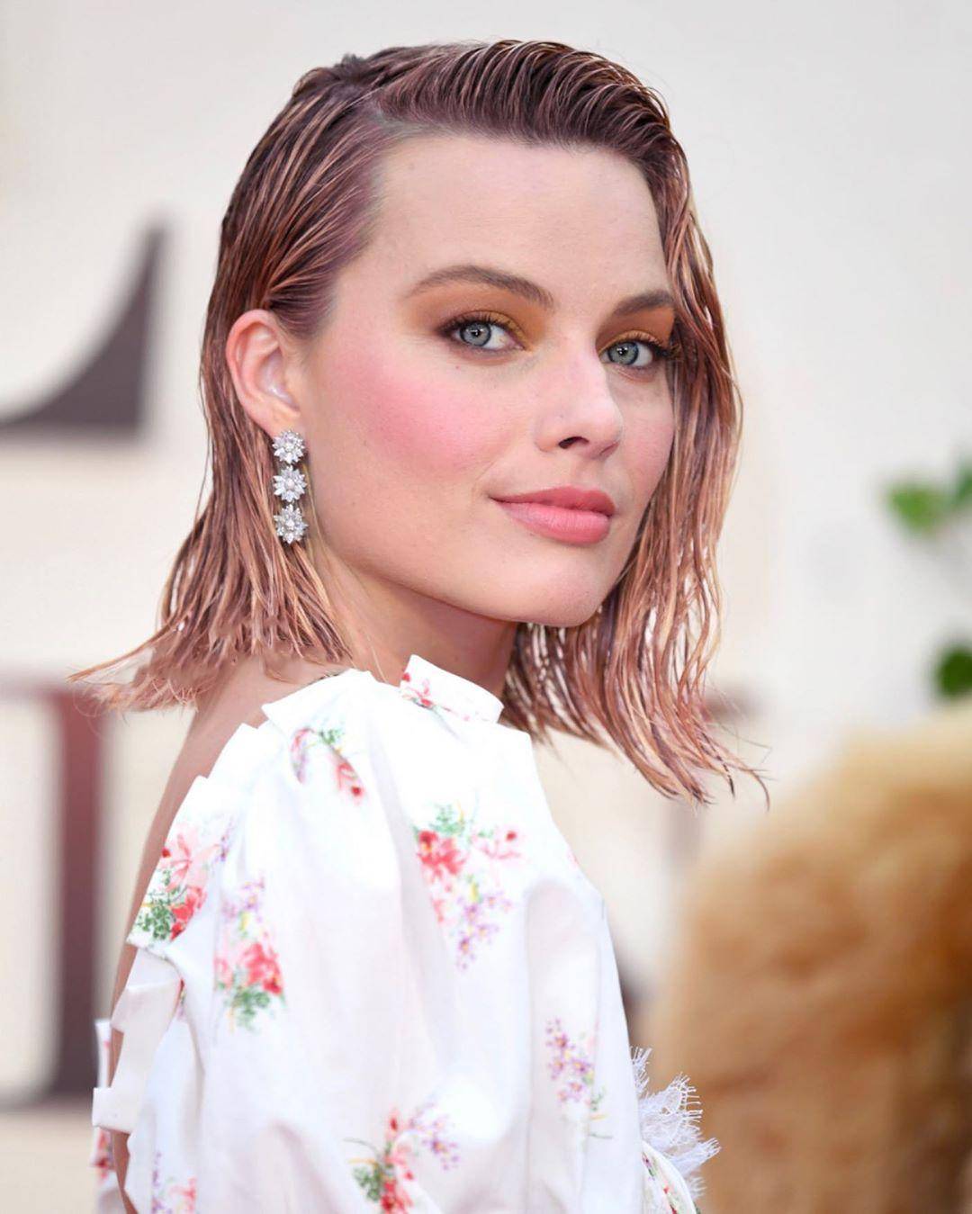 Margot Robbie | Scrolller