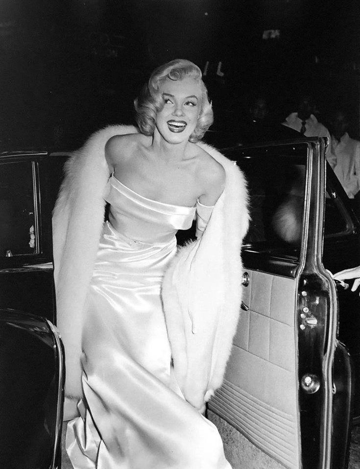 Marilyn Monroe (1953) | Scrolller