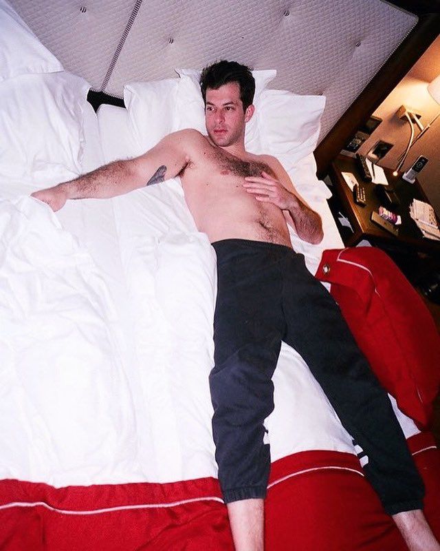 Mark Ronson | Scrolller