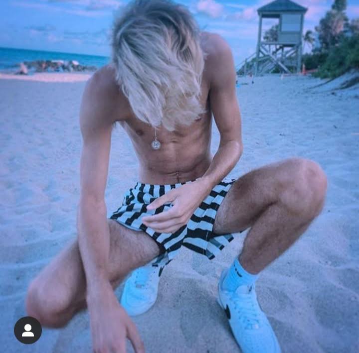 Mark Thomas. | Scrolller