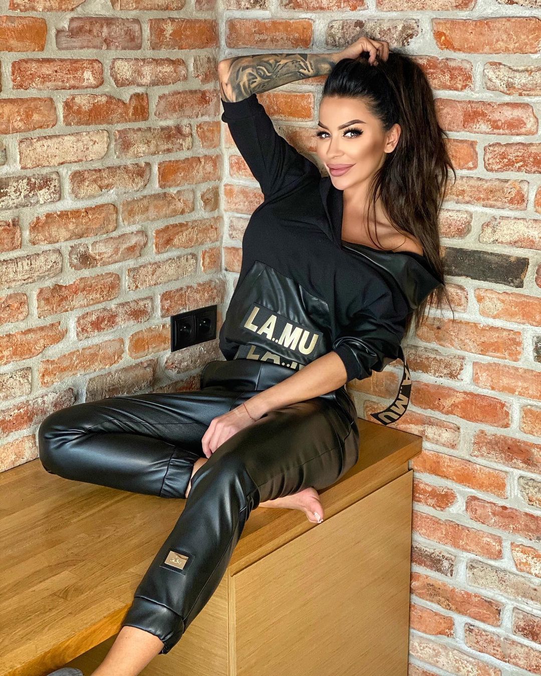 Marta [irtr] | Scrolller