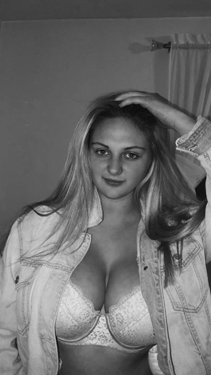 Massive barely legal tits | Scrolller