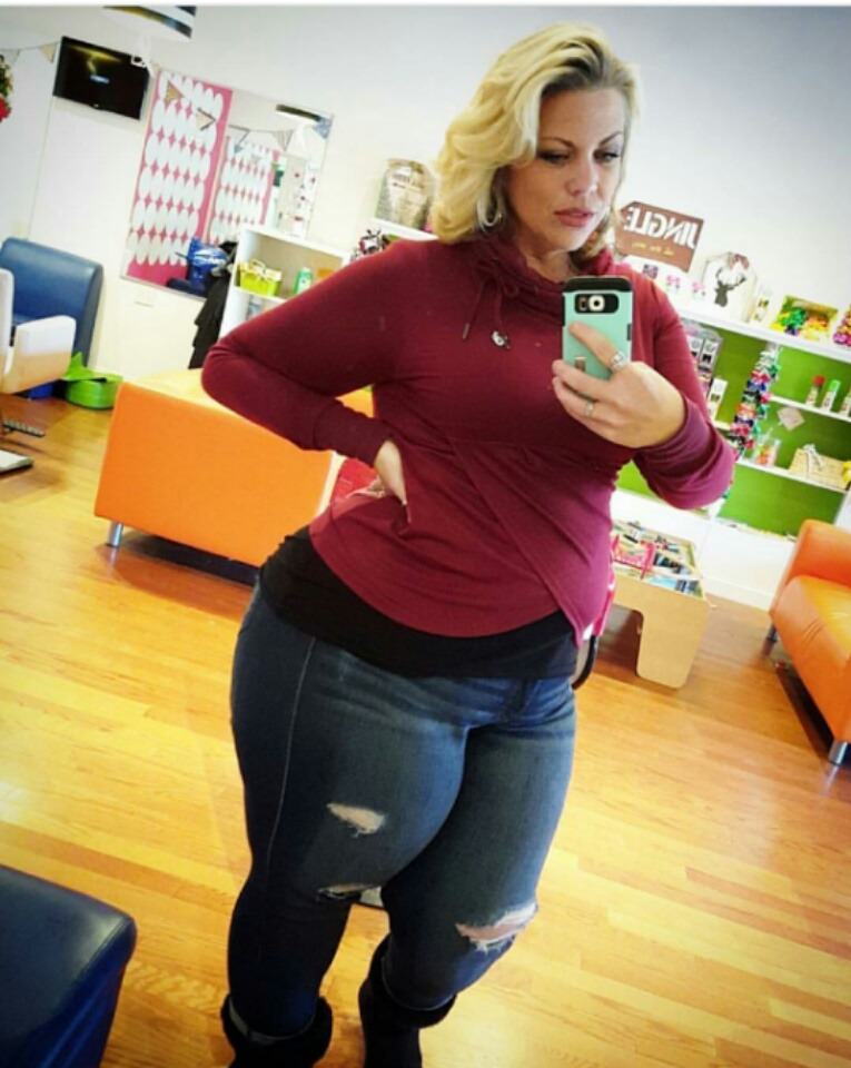 Massive thighs straining her jeans | Scrolller