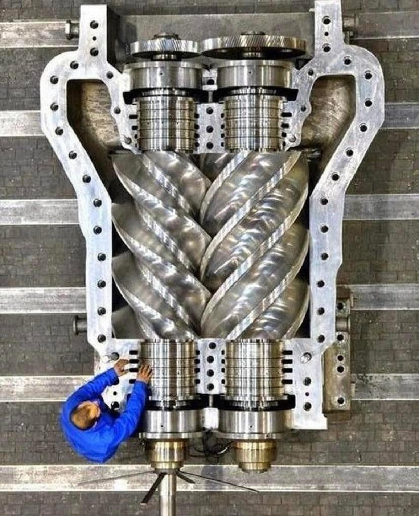 Massive twin screw supercharger | Scrolller