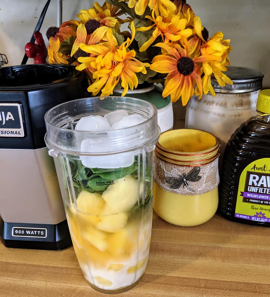 Matcha Green Tea Pineapple Smoothie | Scrolller