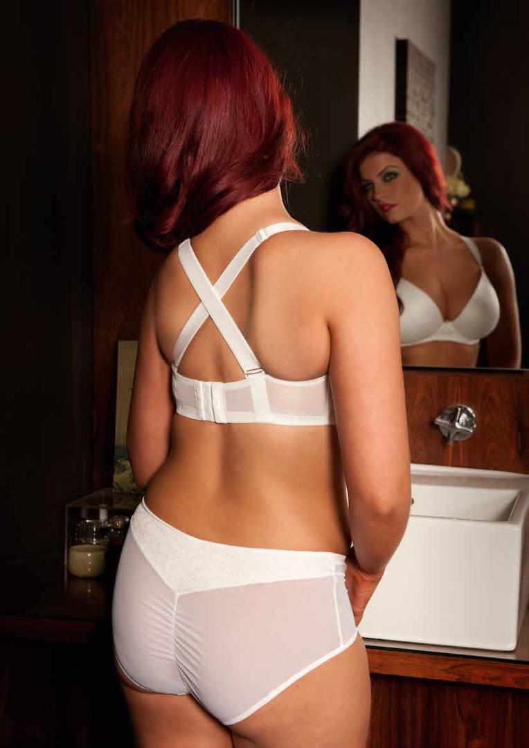 Matching white | Scrolller