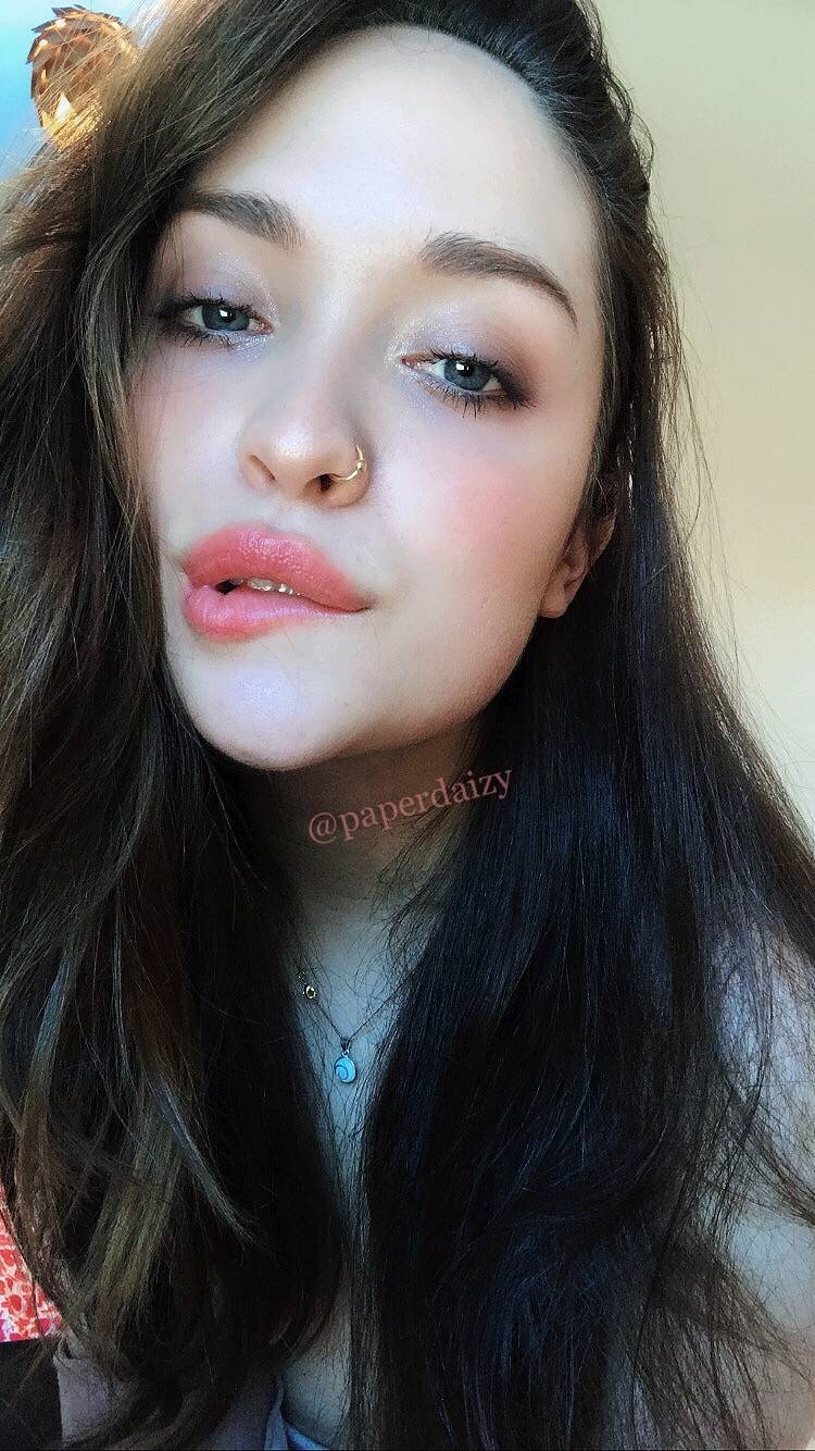 may I have a kiss pls? 💋 [oc] | Scrolller