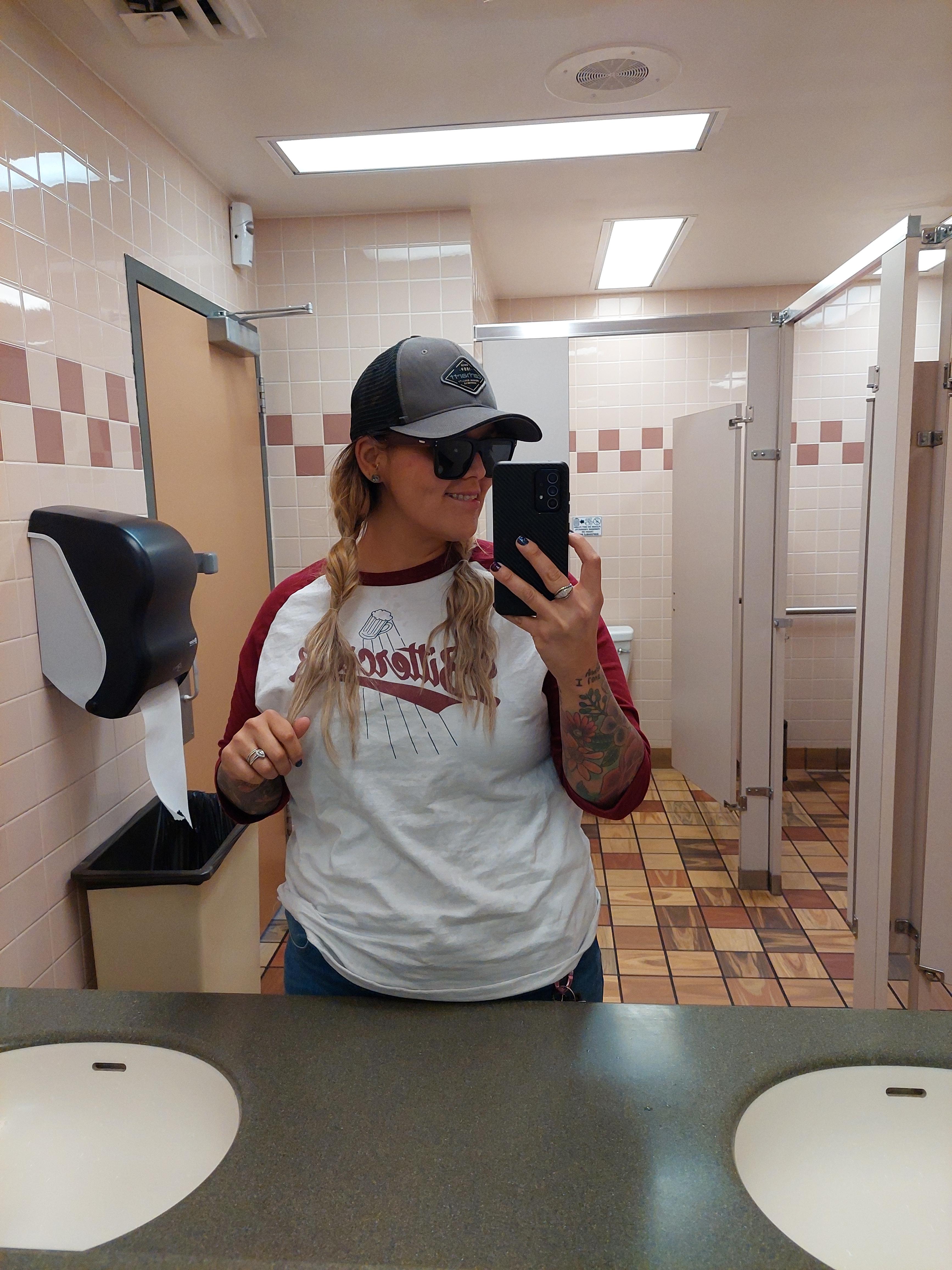 McDonald's selfie. Let me be your happy meal 😋 | Scrolller