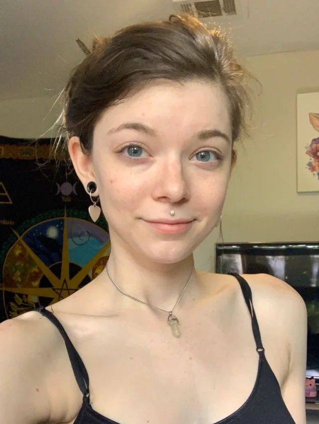 Me without makeup | Scrolller