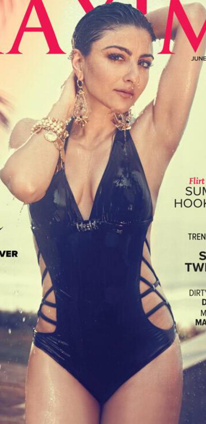 Meaty and fleshy armpit of Soha Ali Khan ( old pic) | Scrolller