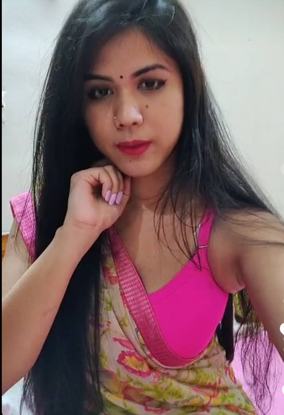 Meaty dark armpit of Ana Aparna | Scrolller