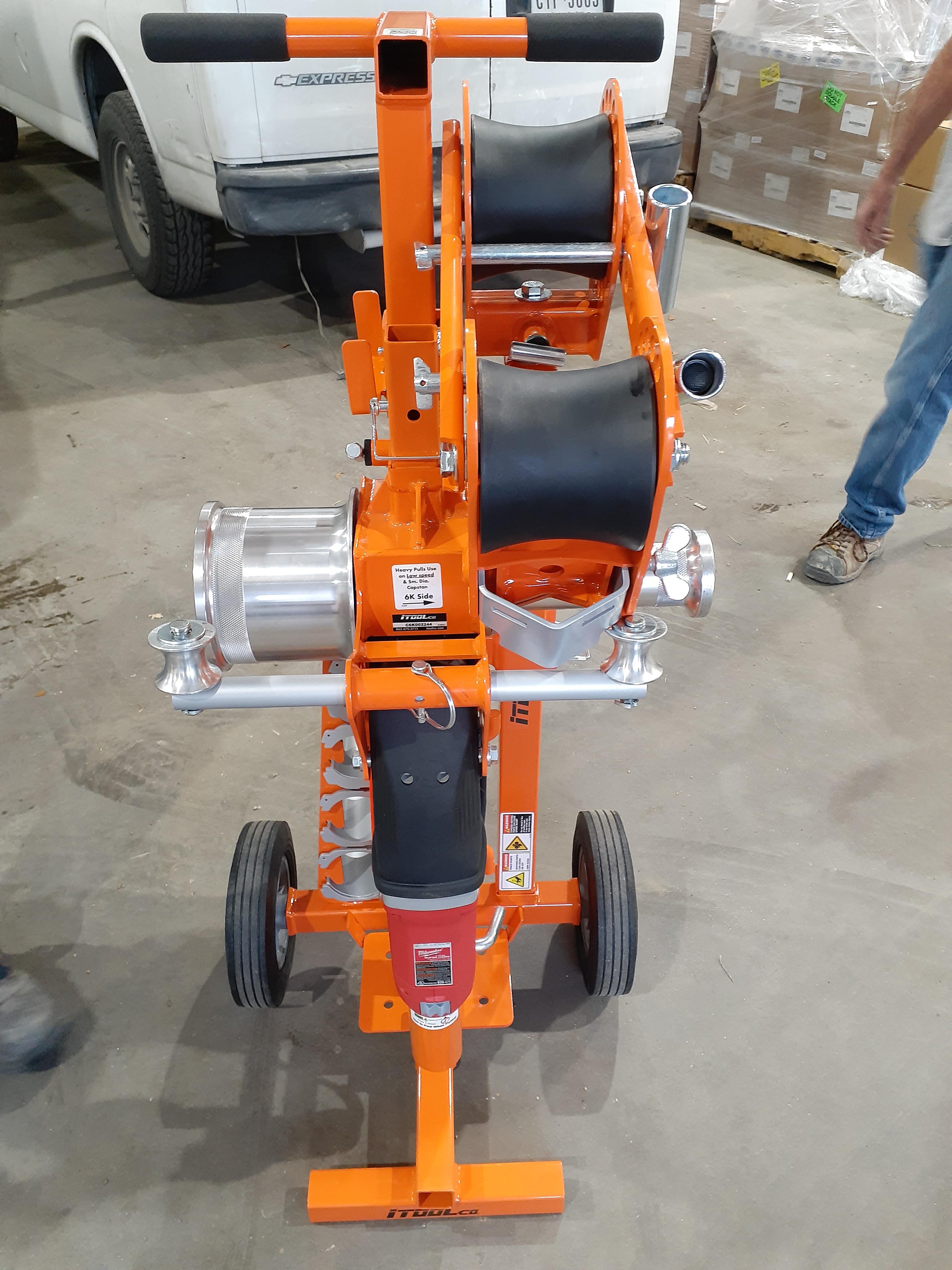 Meet our new employee. | Scrolller