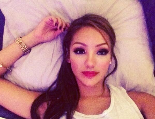 Melanie Iglesias On The Bed Scrolller