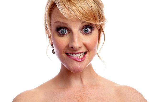 Melissa Rauch Scrolller