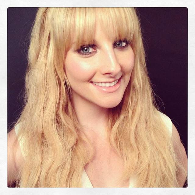 Melissa Rauch Scrolller