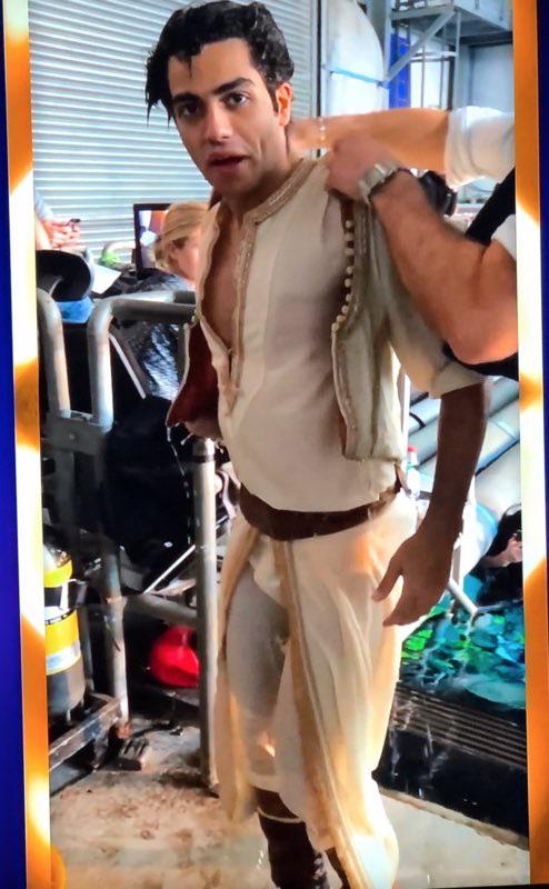 Mena Massoud on the set of Aladdin | Scrolller