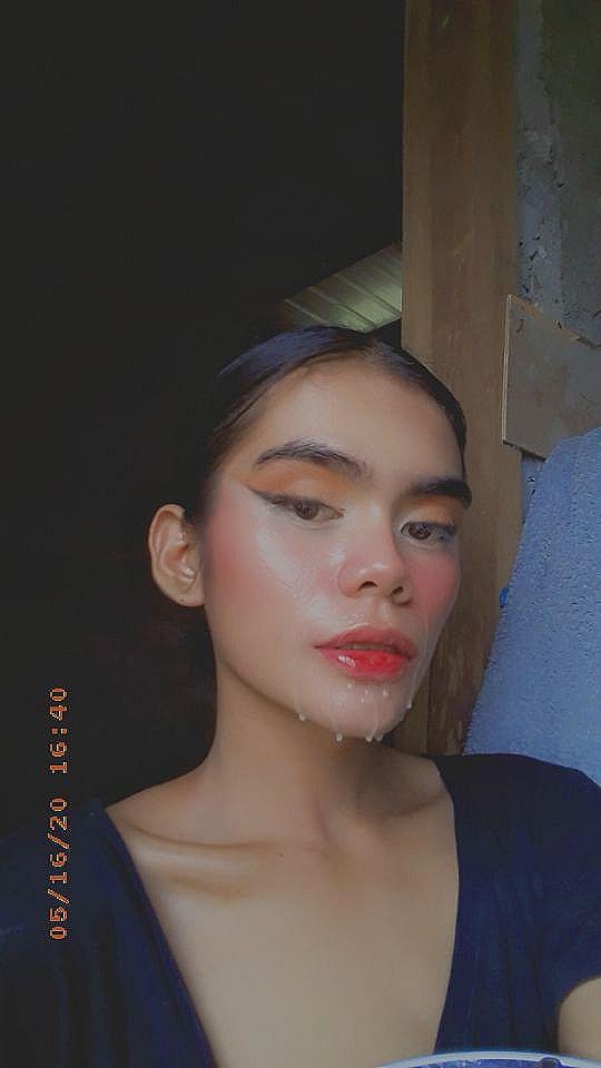 Messy me😅😑 🏻 | Scrolller