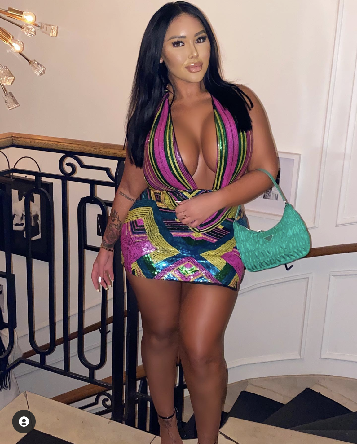 Mia Yasmin | Scrolller