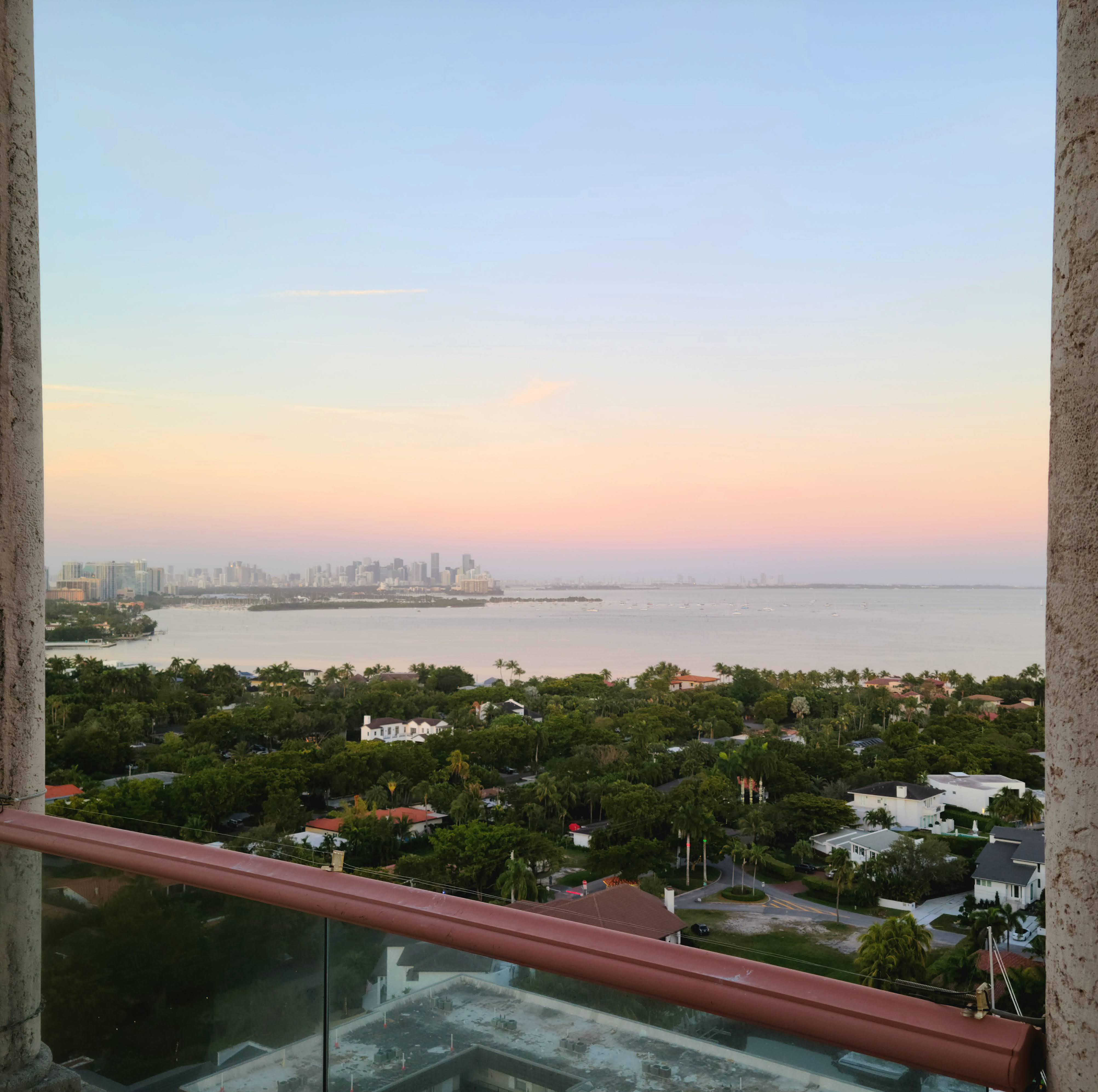 Miami, FL | Scrolller