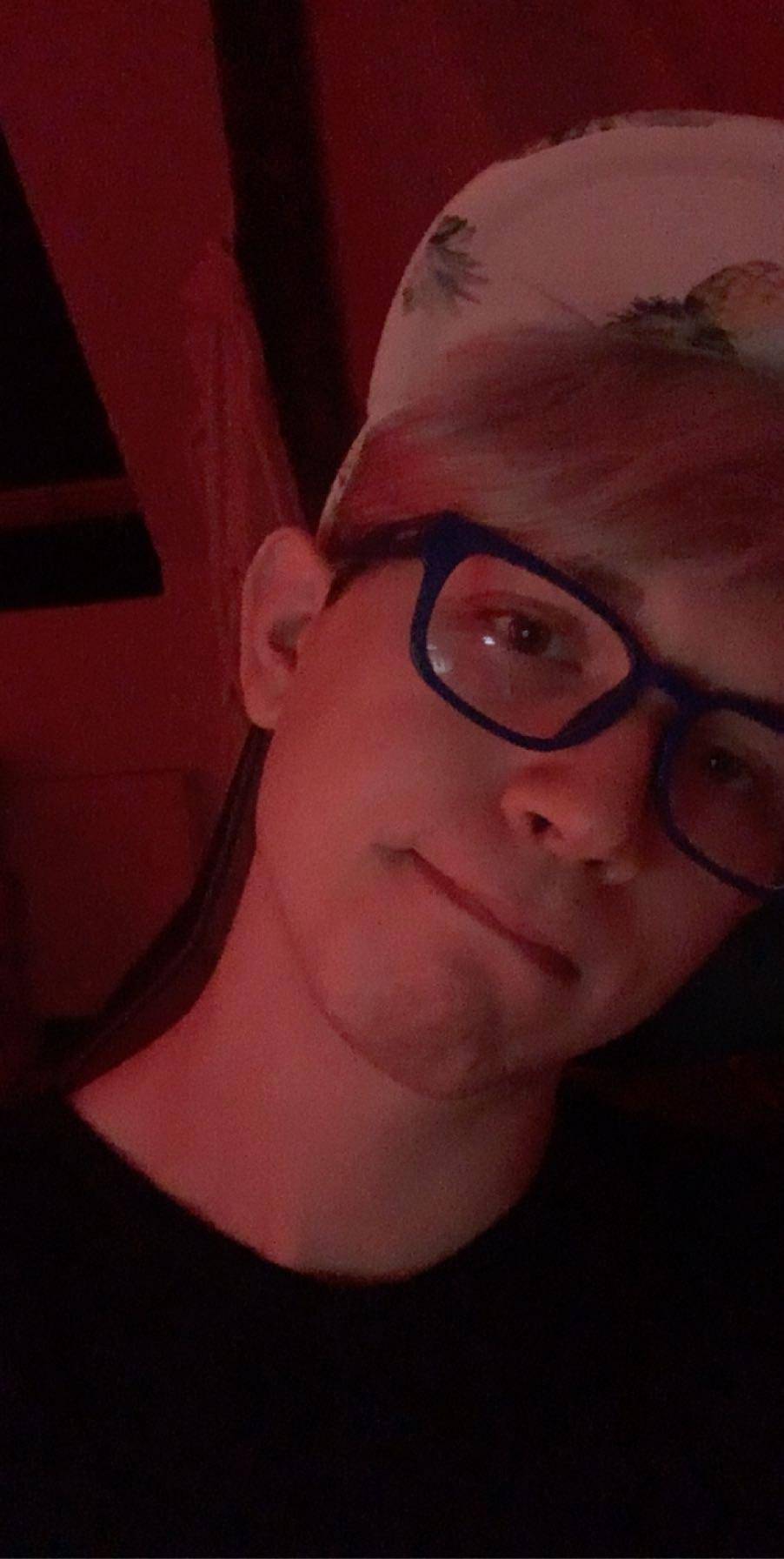 Midlife breakdown | Scrolller