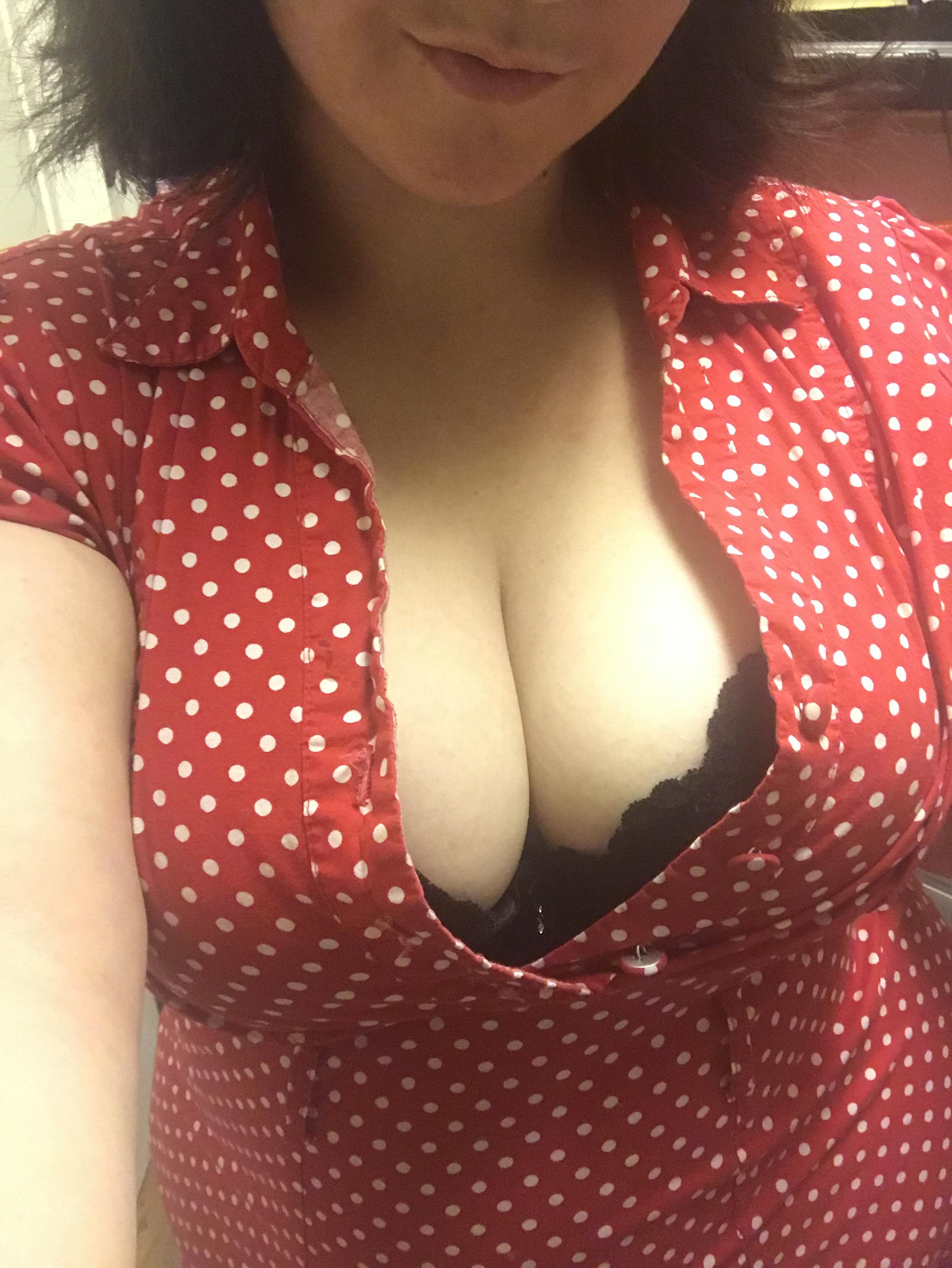 Might need an undershirt for this work dress. Or not. [F] | Scrolller