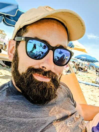 [mild] Beard at the beach | Scrolller