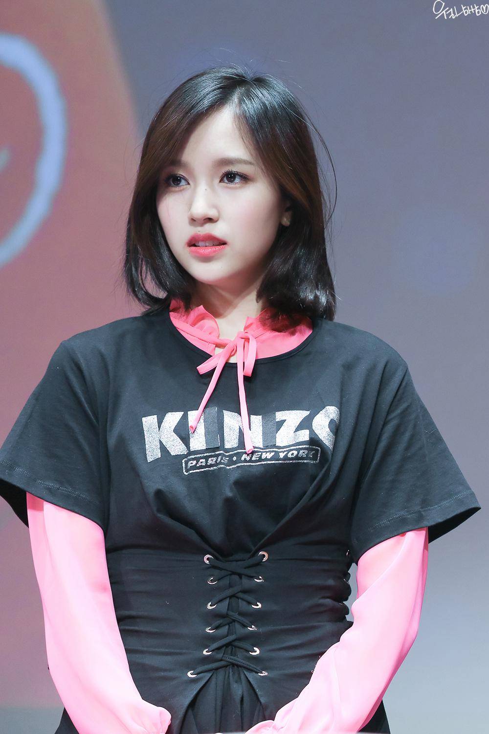 Mina | Scrolller