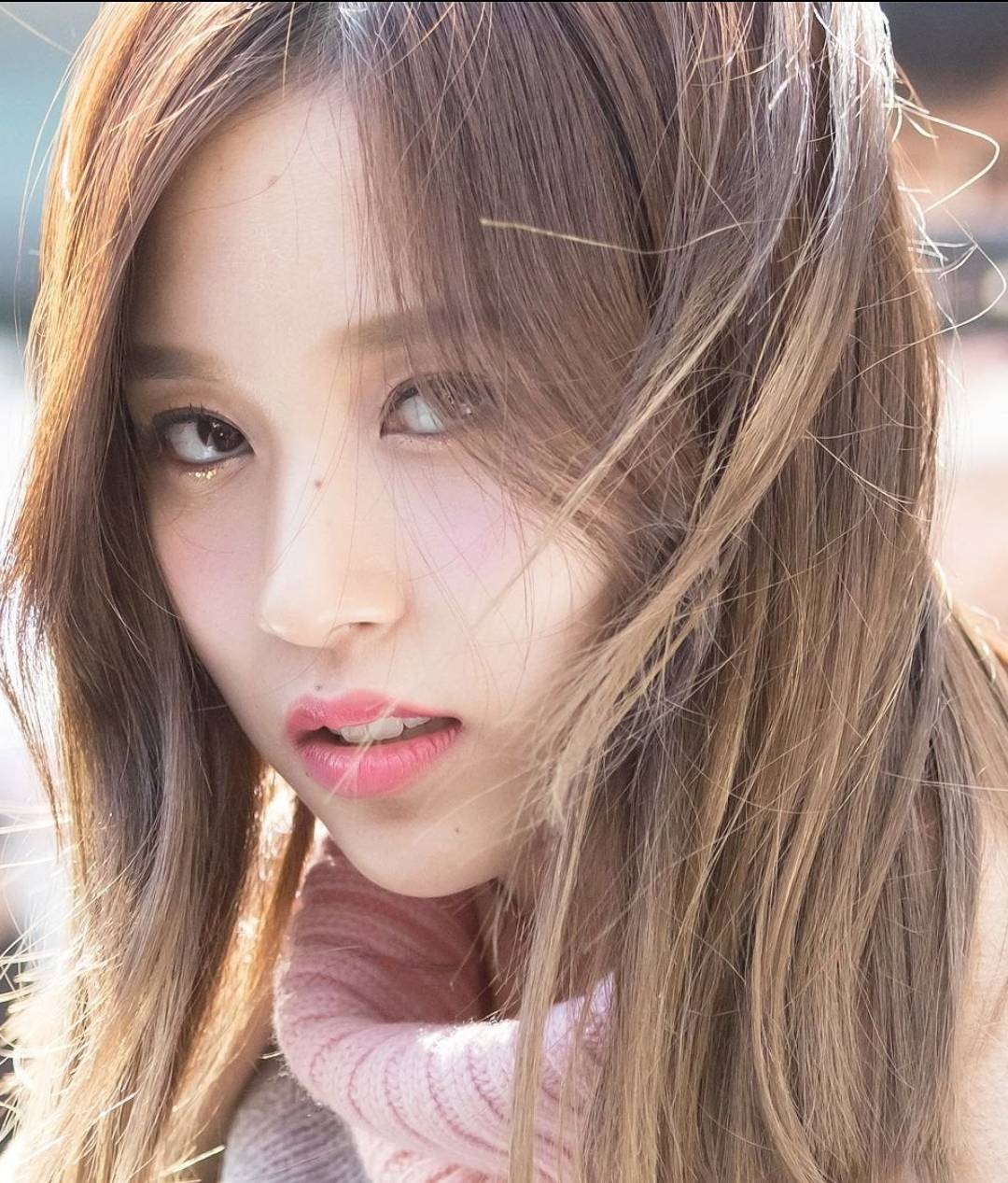 Mina - close up | Scrolller