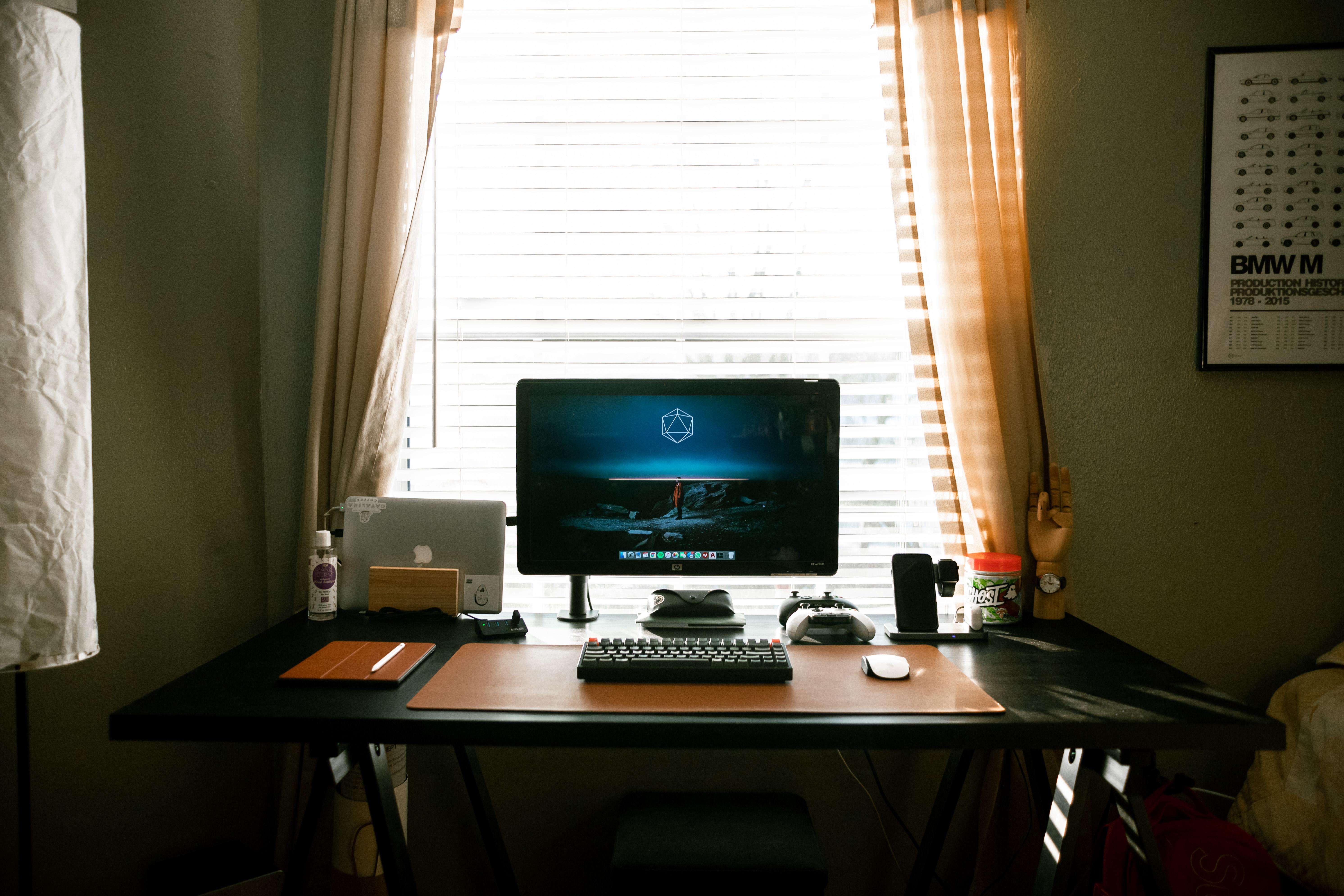 Minimalist (kinda?) college setup | Scrolller