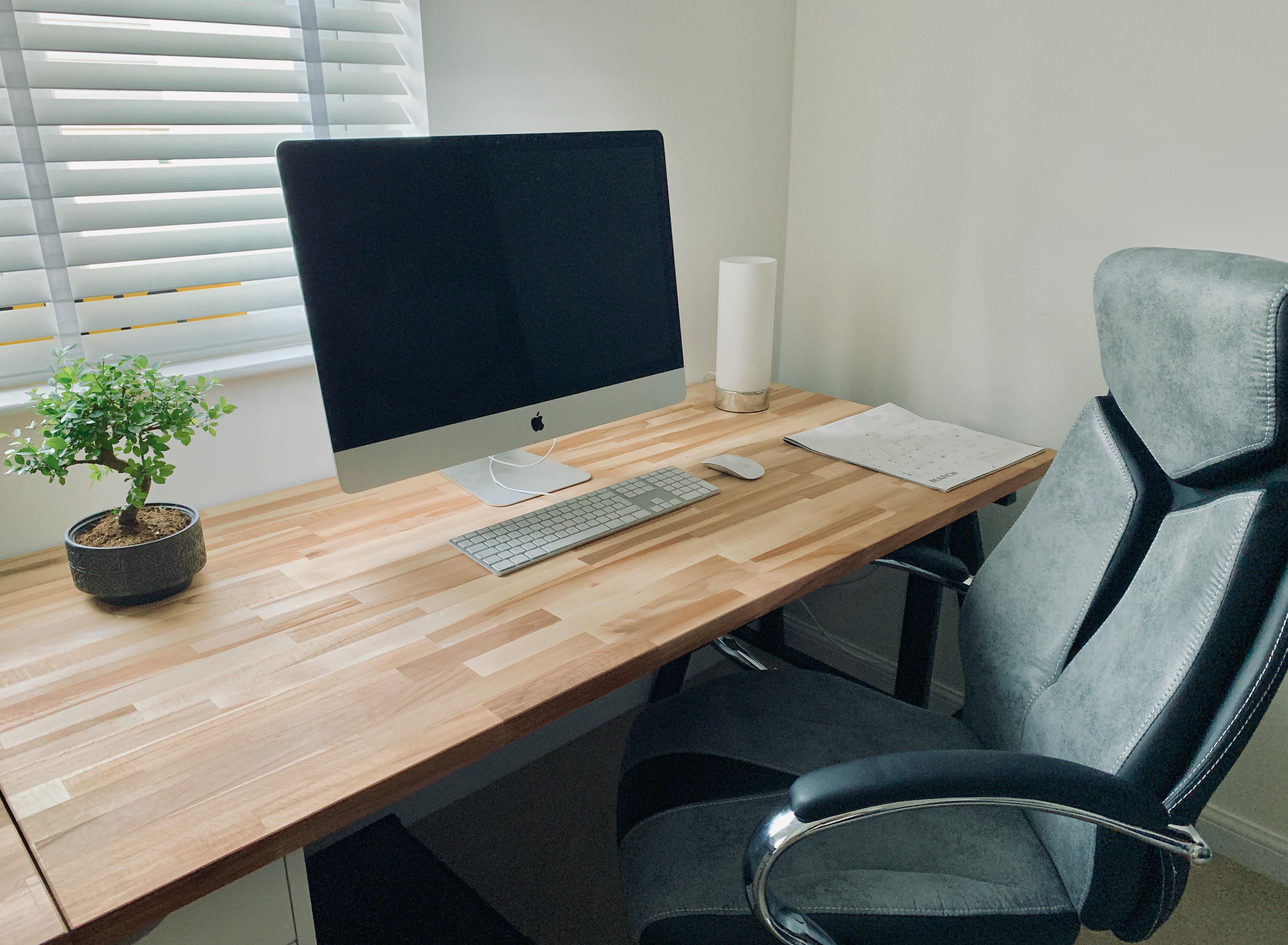 Minimalistic 😃 | Scrolller