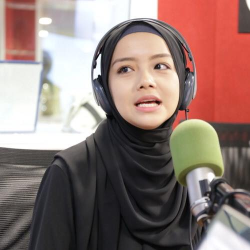 Mira Filzah Scrolller