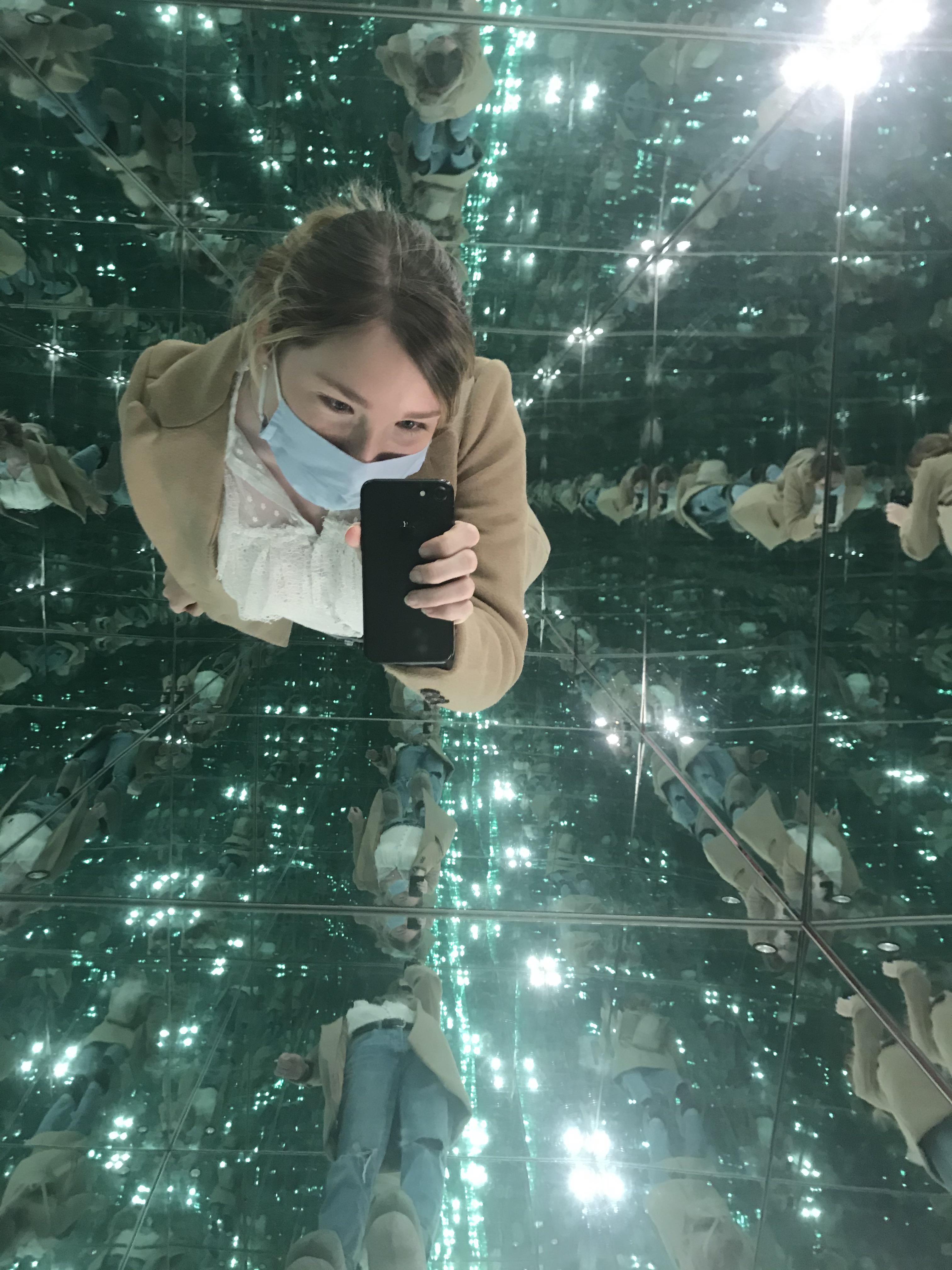 Mirror land | Scrolller