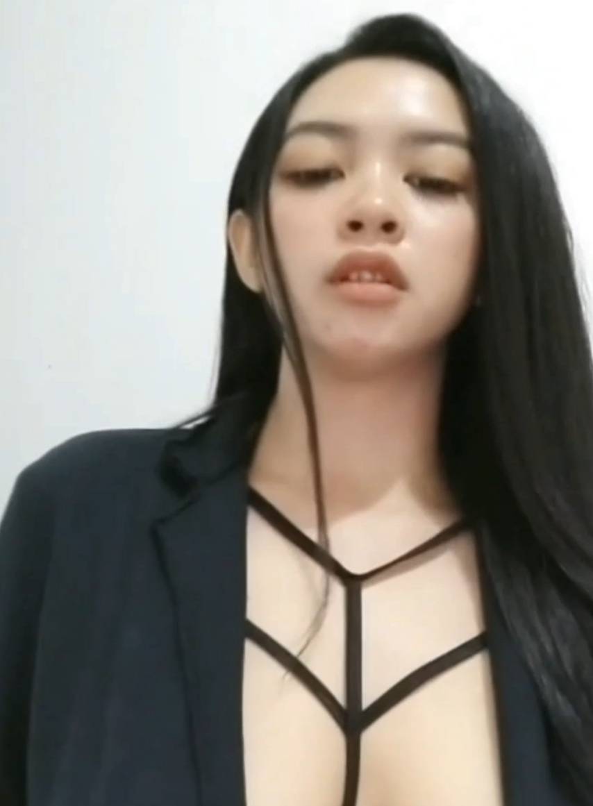 Miss Sena ( Link in Comments) | Scrolller