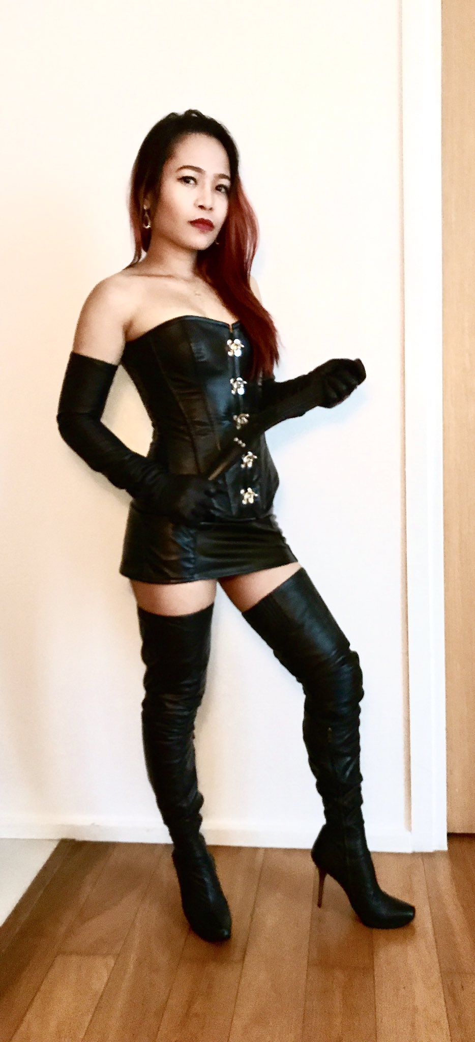 Mistress Chiezie | Scrolller