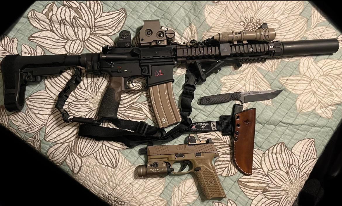 Mk18(pistol), EOTECH, Trijicon, surefire, FN, sly-tactical,toor knife. | Scrolller