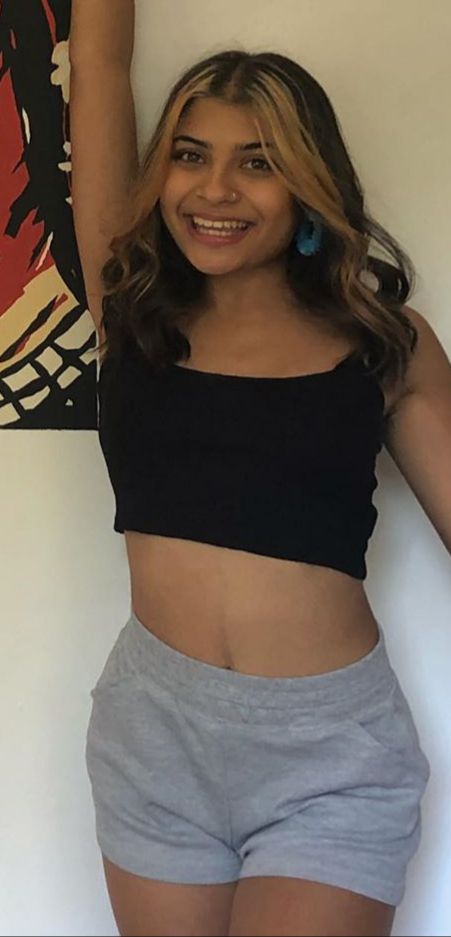 Model Sereena Scrolller