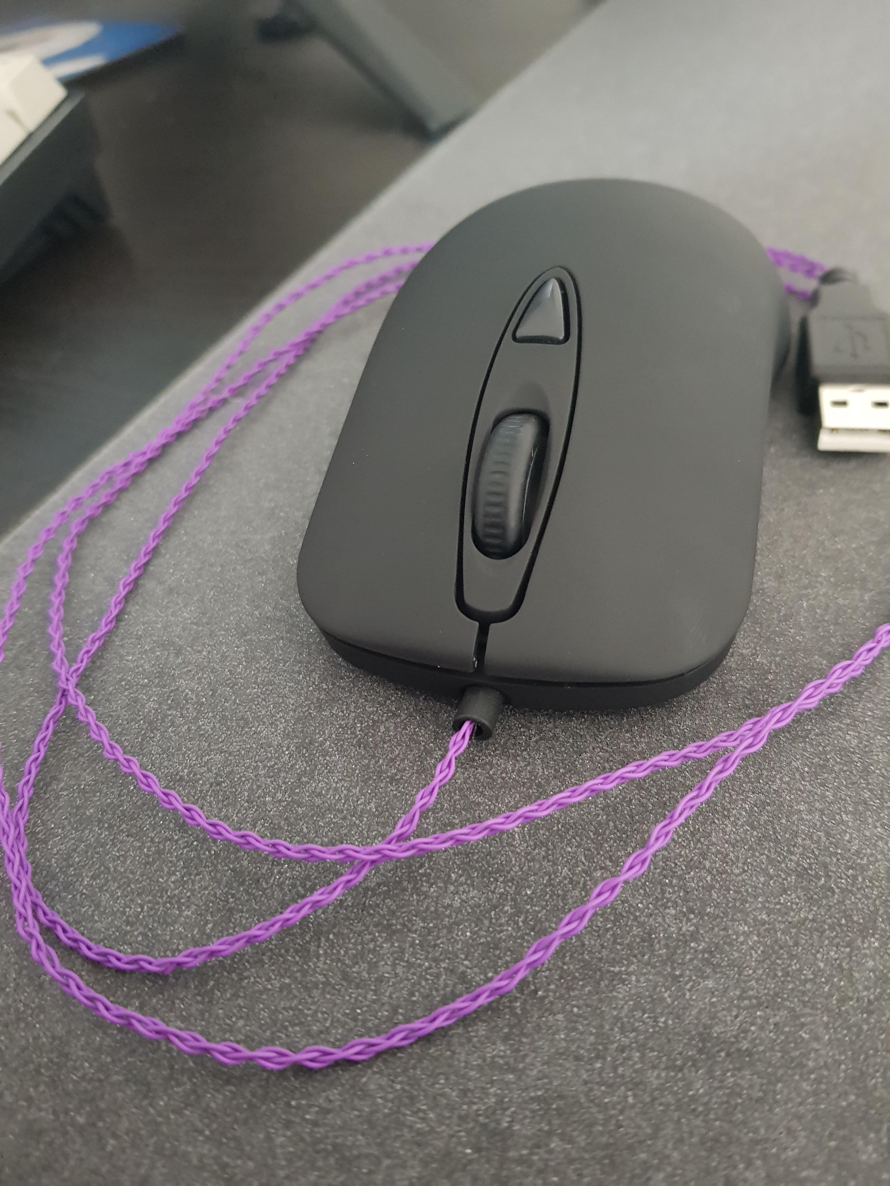 Mods are asleep, post naked wires. | Scrolller