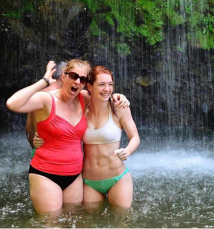 Mom and Sexy Daughter | Scrolller