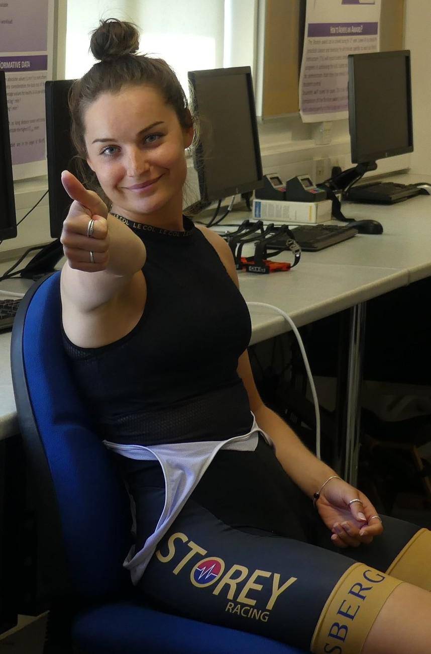 Monica Dew | Scrolller