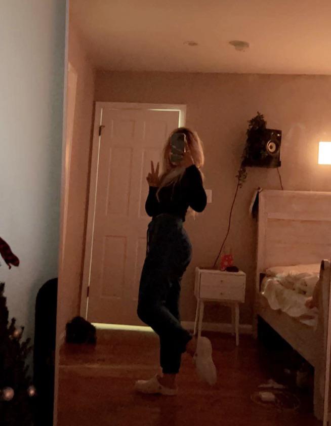 more 🍑 | Scrolller