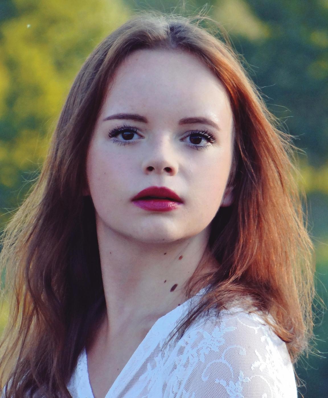 More neck moles | Scrolller