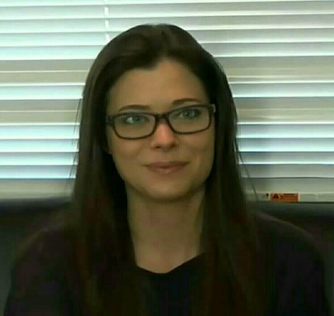 More Peyton With Glasses Edits Scrolller