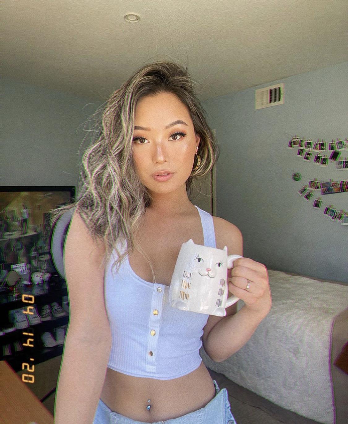 Morning joe | Scrolller