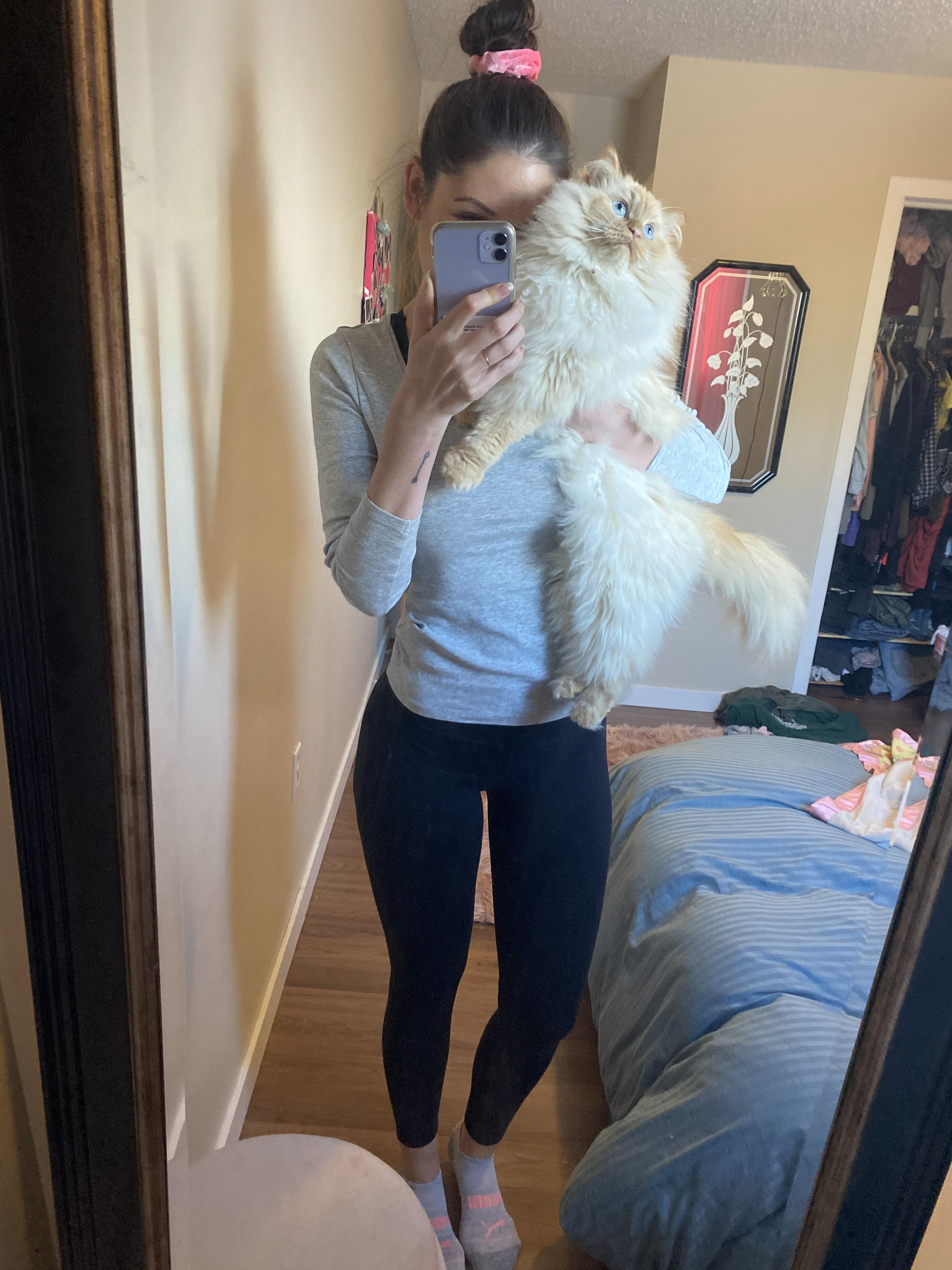 Mostly fluff on this pussy | Scrolller